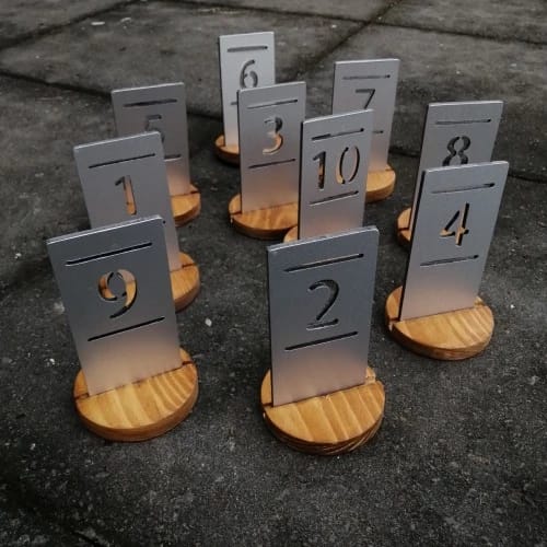 SC Semawis Arbia - Jual Nomor Meja Penanda Meja Standing Tag Meja Resto ...